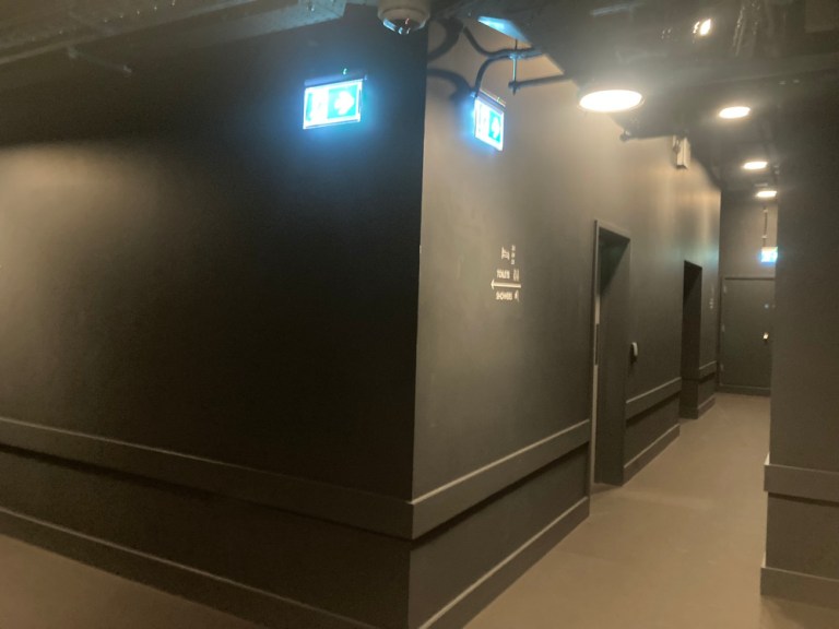 Zedwell Capsule Hotel review: what’s it like to sleep in a coffin? – I ...